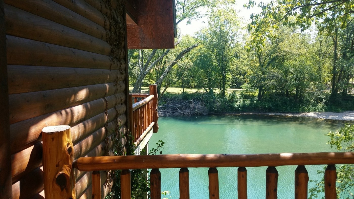 Noel Missouri Cabins on the Elk River | Elk River Floats